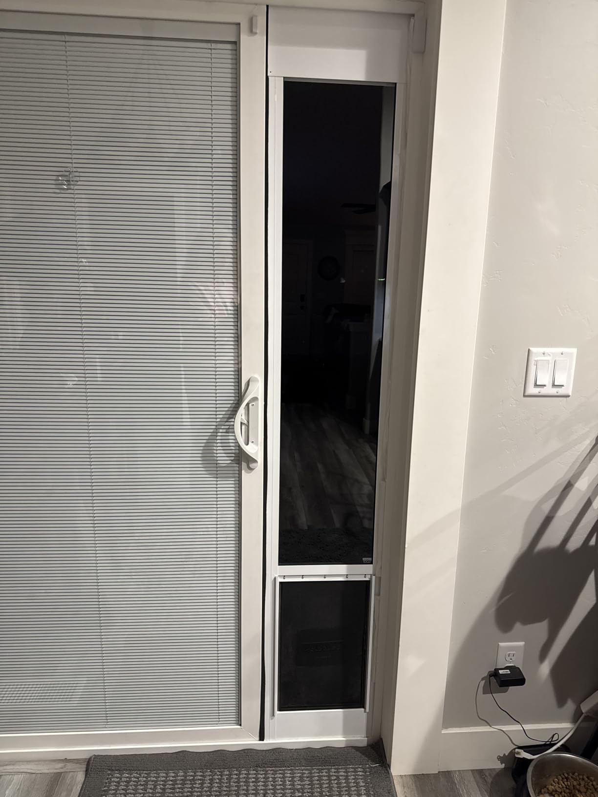 8 Best Dog Doors for Sliding Glass Doors (May 2026) Apartment-Friendly ...