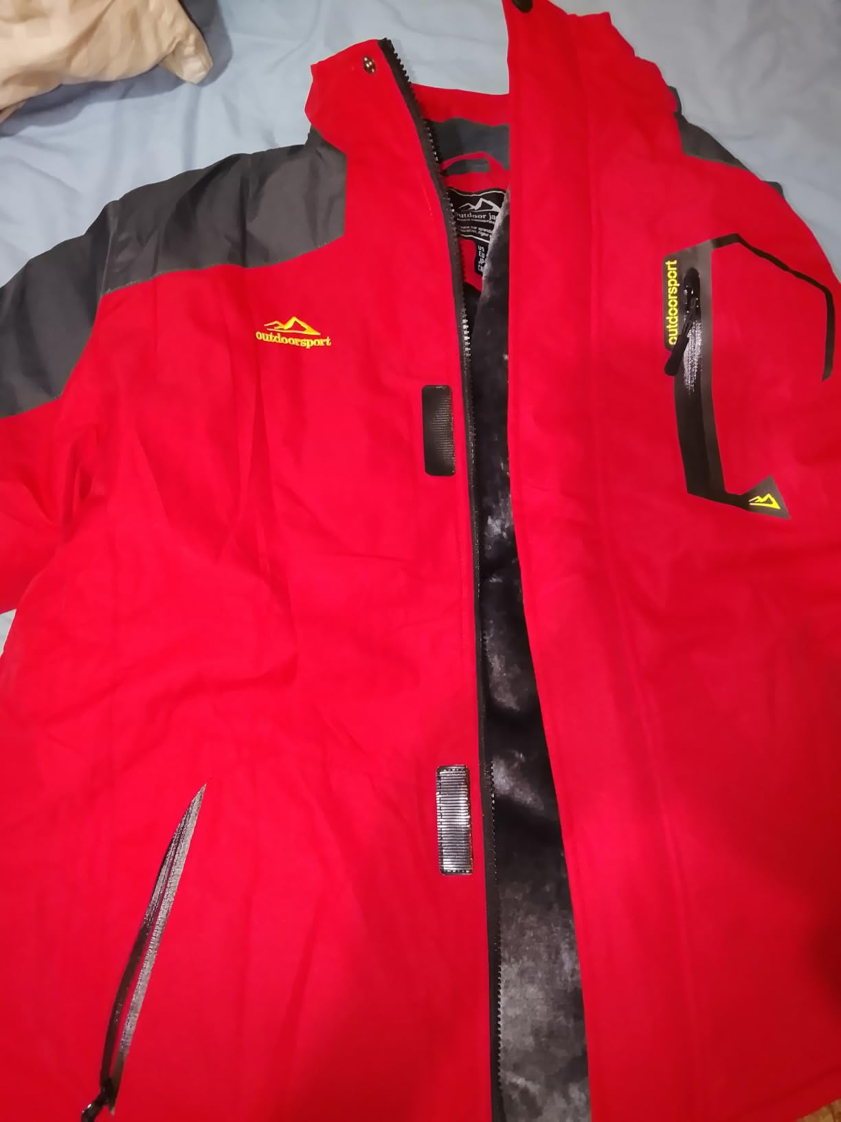 9 Best Ski Jackets for Men (June 2026) Biggest Savings