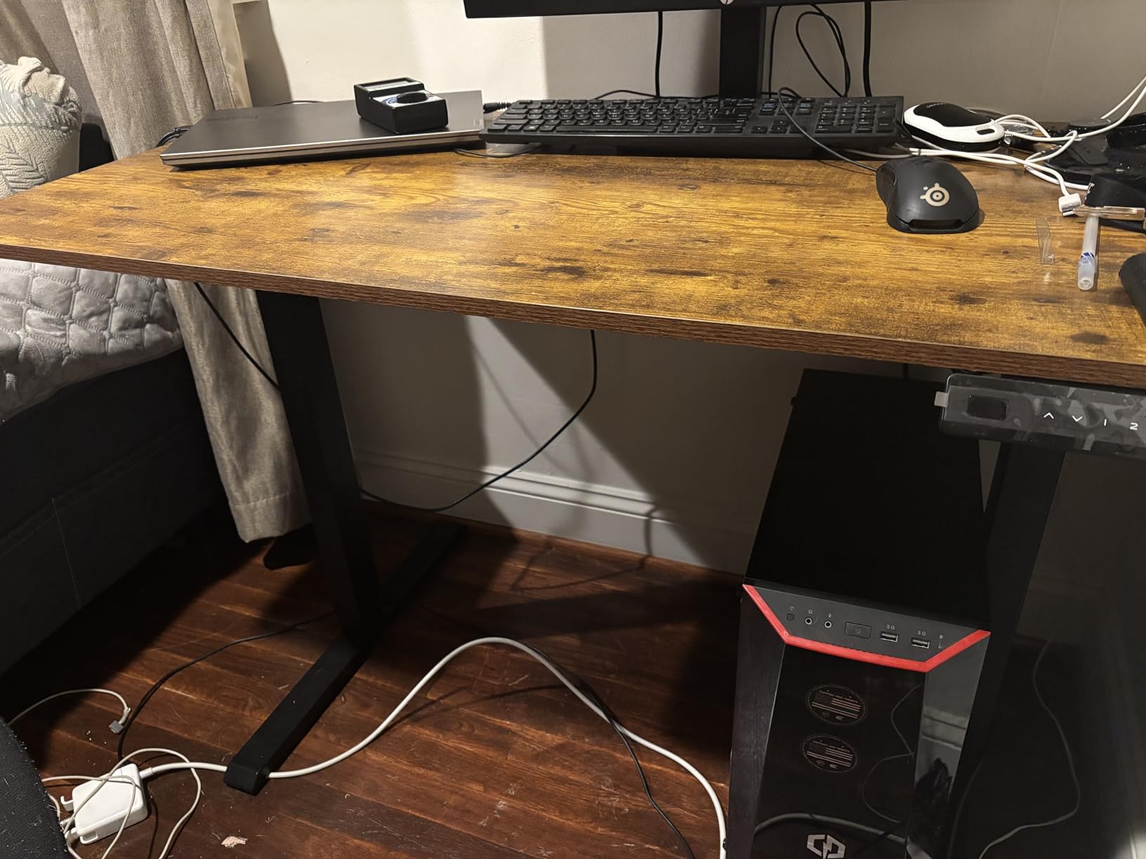 12 Best Standing Desks (June 2026) Expert Reviews